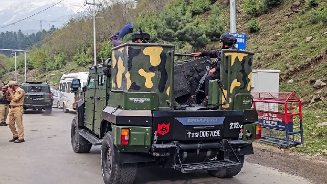 More than 20 killed, 10 injured in Kashmir terrorist attack!