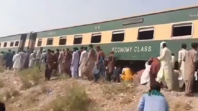Jaffar Express train targeted yet again, see details